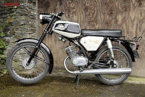 Road Test: Jawa 90 Roadster | Classic Bike Hub