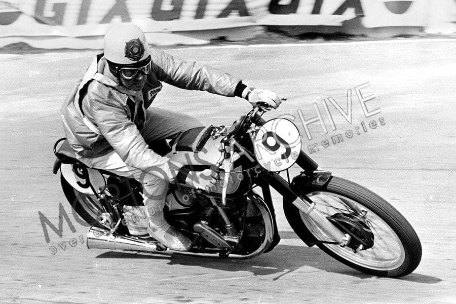 Classic British Legends: Geoff Duke | Classic Bike Hub