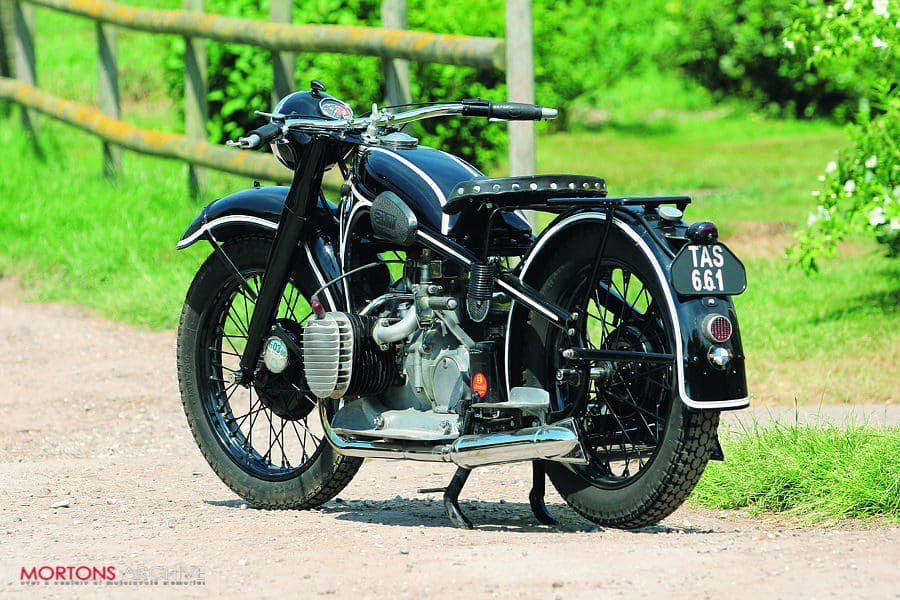BMW R12 | Classic Bike Hub