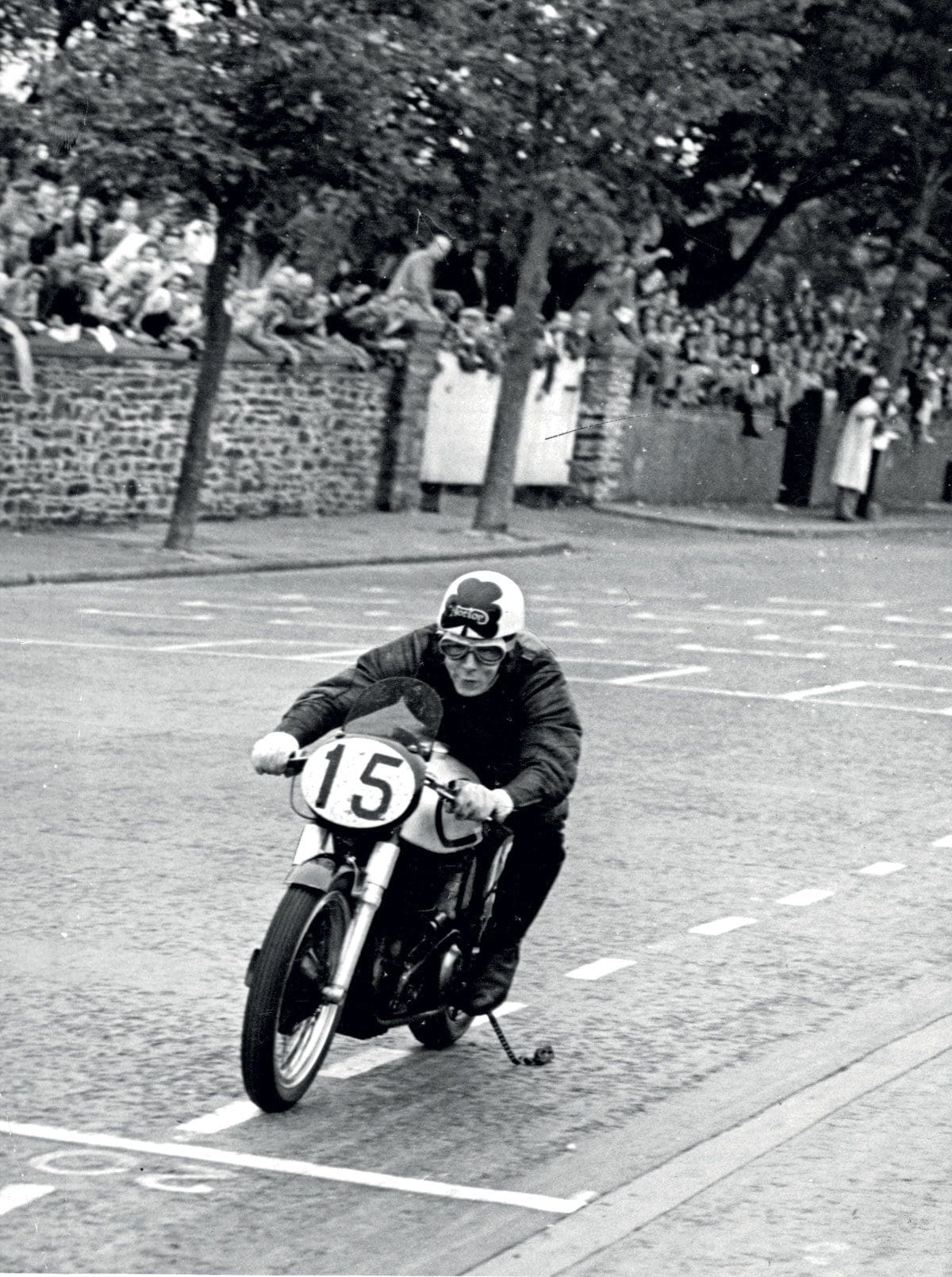 On this day: TT winner Reg Armstrong born | Classic Bike Hub