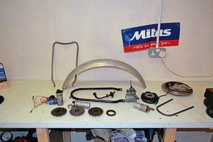 Rebuild | Triumph unit twin: Making steady progress | Classic Bike Hub